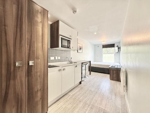 Camden Road N7, Studio to rent, £1,250 pcm | PrimeLocation