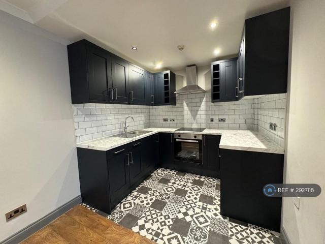 Camden Road, Ramsgate, CT11 3 bed flat to rent £1,385 pcm £320 pw