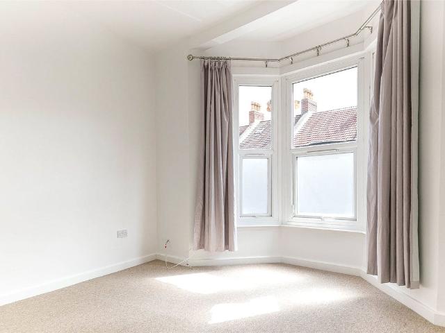 Camden Road, Southville, Bristol BS3, 2 bed flat to rent, £1,700 pcm | PrimeLocation