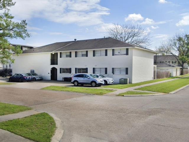 Camelot Apartments