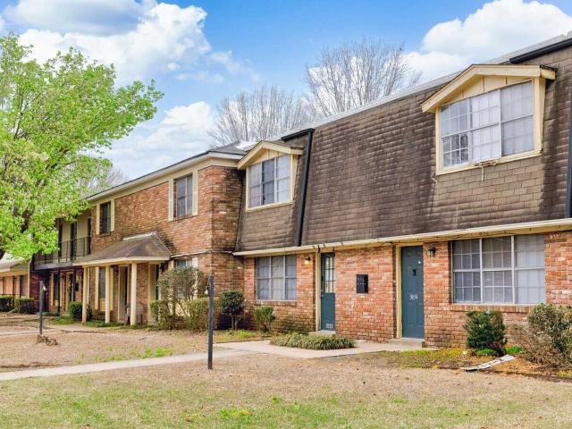 Camelot Apartments and Townhomes 1 Bedroom Apartment for Rent at 4001 Old Warren Rd, Pine Bluff, AR 71603