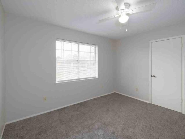 Camelot Apartments and Townhomes 3 Bedroom Apartment for Rent at 4001 Old Warren Rd, Pine Bluff, AR 71603