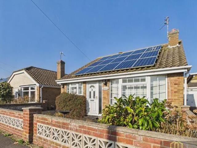 Camelot Gardens, Sutton On Sea, 2 Bedroom Detached