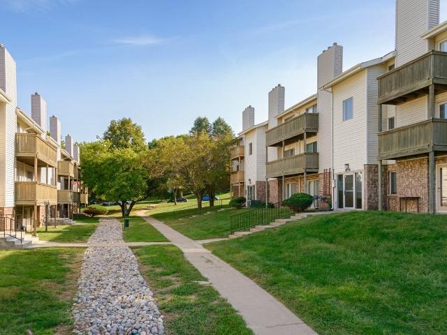 Camelot Village 2 Bedroom Apartment for Rent at 2344 N 92nd Ave, Omaha, NE 68134