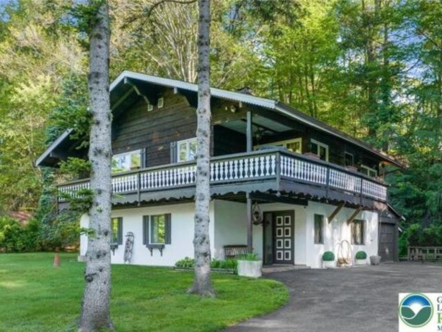 Camelback Rd, Pocono Township, Home For Sale