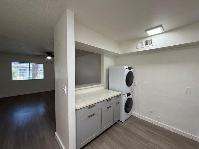 Camelback Village Apartments 1 Bedroom Apartment for Rent at 2936 N 30th St, Phoenix, AZ 85016