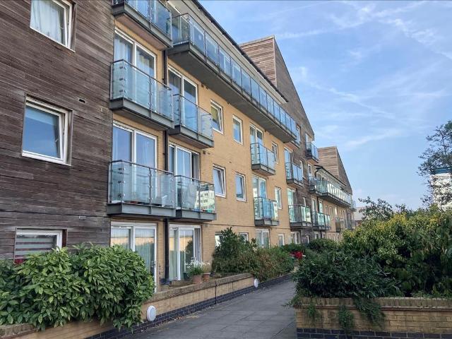 Camelia House, Feltham, Middlesex TW13, 2 bed flat to rent, £1,750 pcm | PrimeLocation