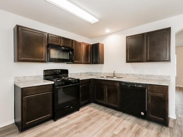 Camellia 3 Bedroom Apartment for Rent at 13141 Northwest Fwy, Houston, TX 77040 Fairbanks Northwest Crossing