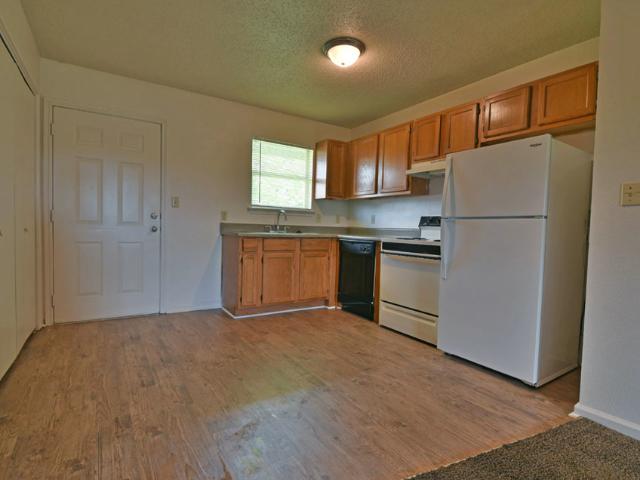 Camellia Trace Apartments 2 Bedroom Apartment for Rent at 5350 Groom Rd, Baker, LA 70714