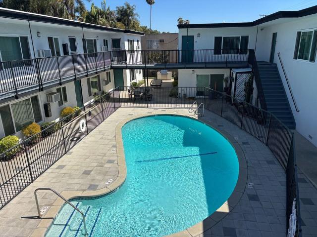 Camellia Arms 2 Bedroom Apartment for Rent at 1205 1205 1211 S. Loara Street, Anaheim, CA 92802 The Anaheim Resort