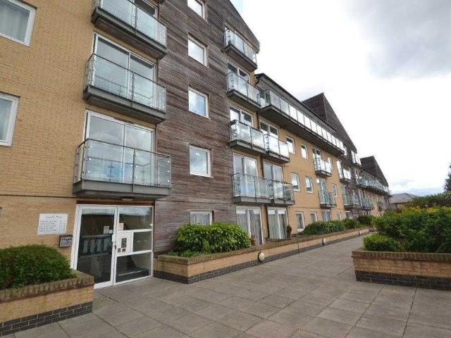 Camellia House, Tilley Road, Feltham TW13, 2 bed flat to rent, £1,550 pcm | PrimeLocation