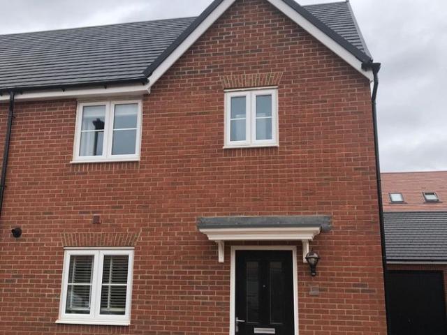 Cameron Crescent, Bedford MK40, 3 bed property to rent, £1,600 pcm | PrimeLocation
