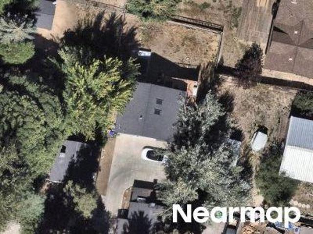 Cameron Dr