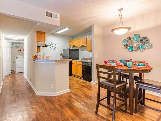 Cameron Run 1 Bedroom Apartment for Rent at 4395 Washington Rd, East Point, GA 30344