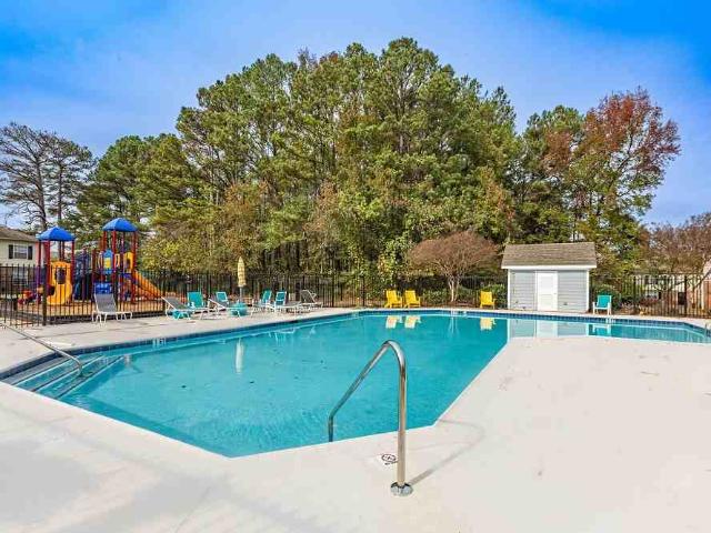 Cameron Run 2 Bedroom Apartment for Rent at 4395 Washington Rd, East Point, GA 30344