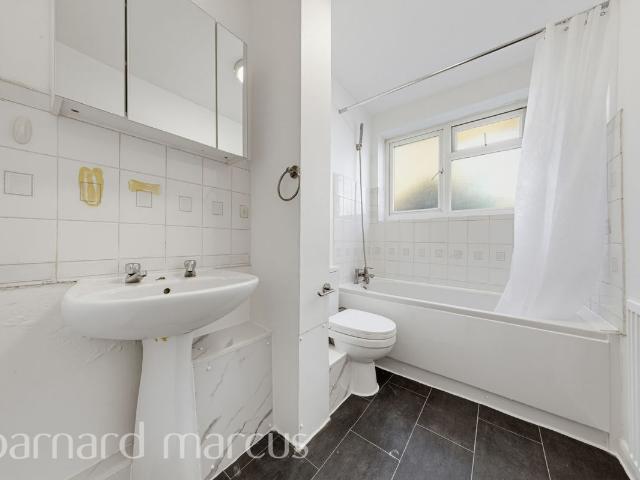 Cameron Road, Croydon CR0, 2 bed flat to rent, £1,550 pcm | PrimeLocation