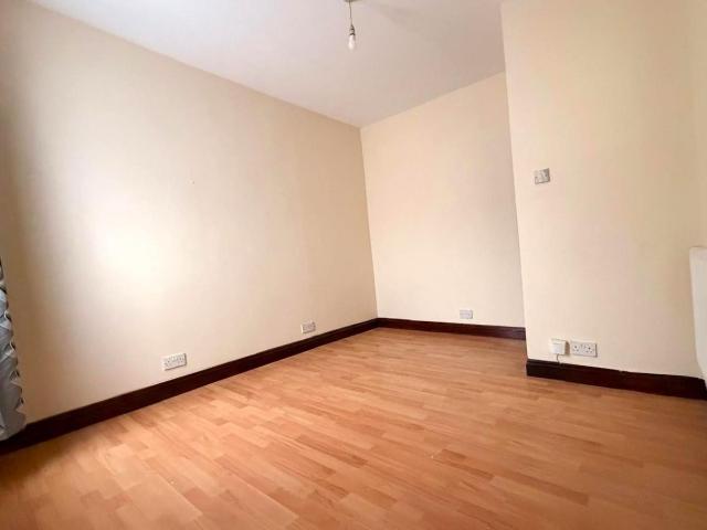 Cameron Road, Ilford IG3, 2 bed flat to rent, £1,650 pcm | PrimeLocation