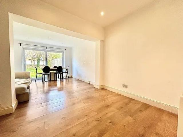 Cameron Road, Seven Kings IG3, Property for rent