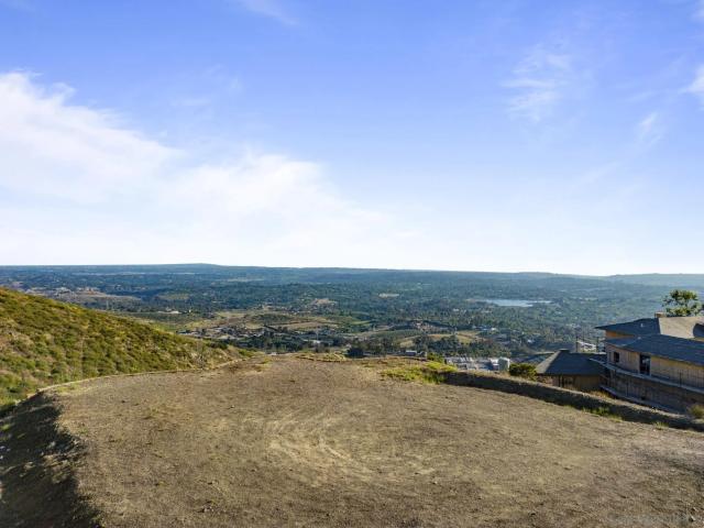 Camino De Arriba, Unit 148, Rancho Santa Fe, CA 92067 | MLS #250045