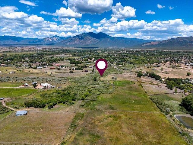 Camino Del Medio, Taos, NM 87571