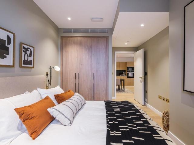 Camley Street Kings Cross N1C 1 bed flat to rent £4,350 pcm £1,004 pw