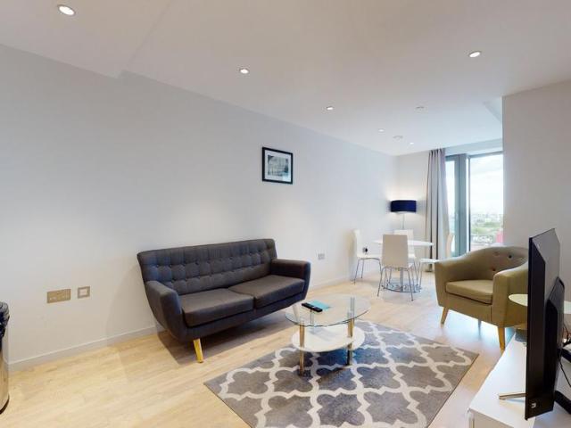 Camley Street, Kings Cross, N1C 2 bed flat to rent £3,500 pcm £808 pw