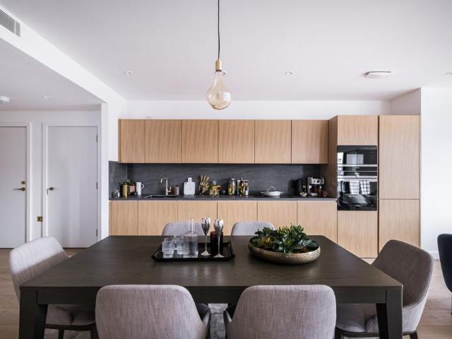Camley Street Kings Cross N1C 3 bed apartment to rent £6,950 pcm £1,604 pw
