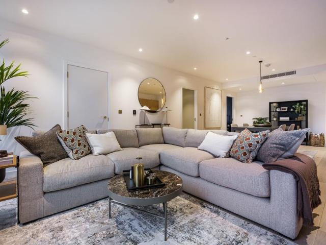Camley Street Kings Cross NW1 1 bed apartment to rent £3,800 pcm £877 pw