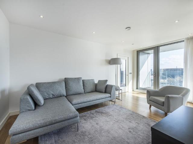 Camley Street London N1C 3 bed apartment to rent £5,178 pcm £1,195 pw