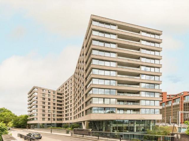 Camley Street, London N1C 3 bed flat to rent £6,500 pcm £1,500 pw