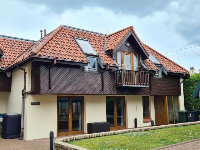 Cammo Walk, Cammo, EH4 3 bed semi detached house to rent £2,300 pcm £531 pw