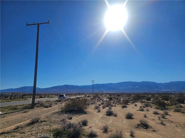 Camp Rock Rd, Lucerne Valley, CA 92356