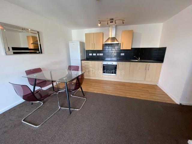 Camp Street, Salford M7, 2 bed flat to rent, £1,100 pcm | PrimeLocation