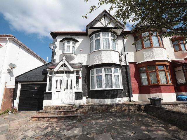 Campbell Avenue, Ilford, Essex IG6, 3 bed semi detached house to rent, £2,600 pcm | PrimeLocation