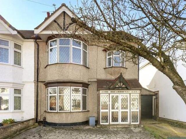 Campbell Avenue, Ilford, 4 Bedroom End