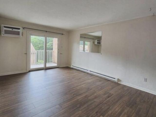 Campbell Cir Unit H, Downingtown, Condo For Sale
