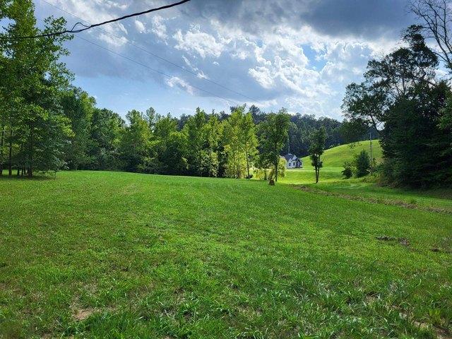 Campbell Ln, Grayson, KY 41143