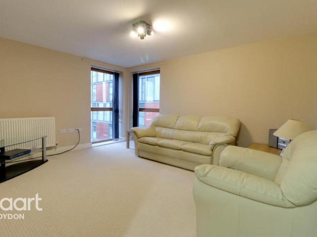 Campbell Road, CROYDON 2 bed flat to rent £1,550 pcm £358 pw