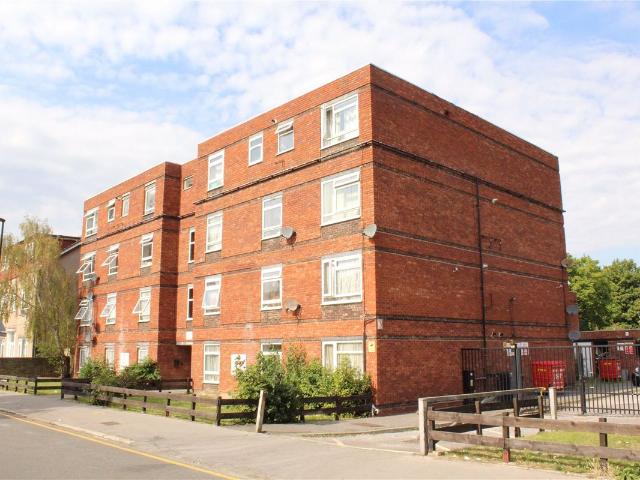 Campbell Road, Croydon, Surrey CR0, Studio to rent, £1,000 pcm | PrimeLocation