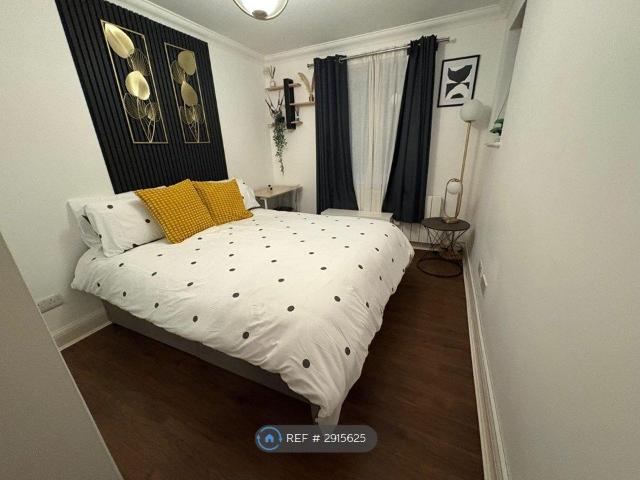 Campbell Road, London E3, Room to rent, £830 pcm | PrimeLocation