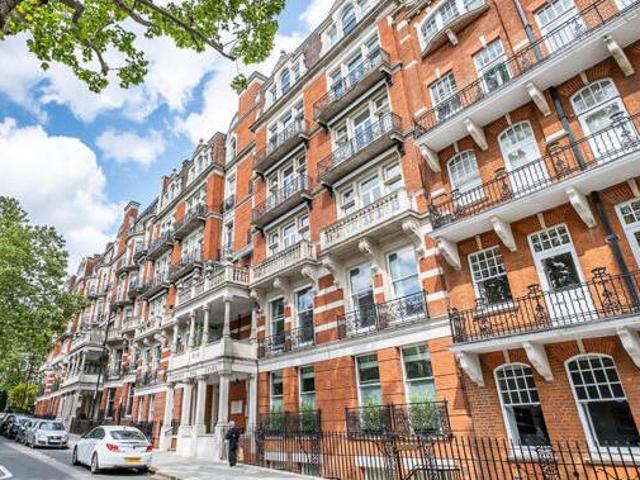 Campden Hill Court, Campden Hill Road, 3 Bedroom Flat