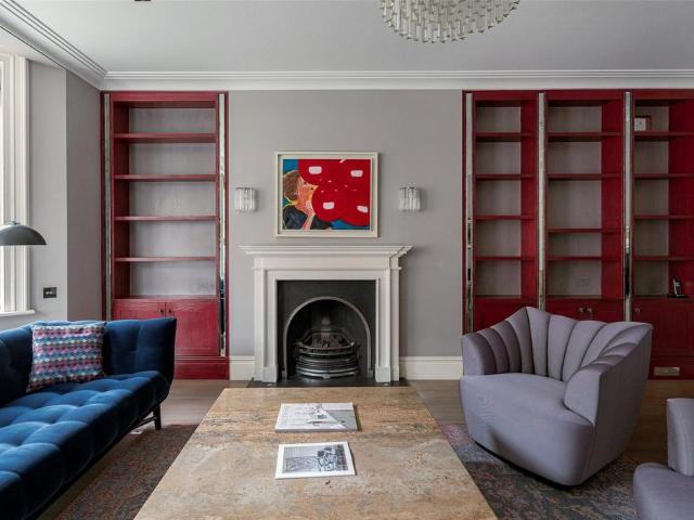 Campden Hill Court, Kensington, W8 4 bed apartment to rent £12,957 pcm £2,990 pw