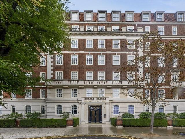 Campden Hill Gate, Kensington W8, 3 bed flat to rent, £9,750 pcm | PrimeLocation