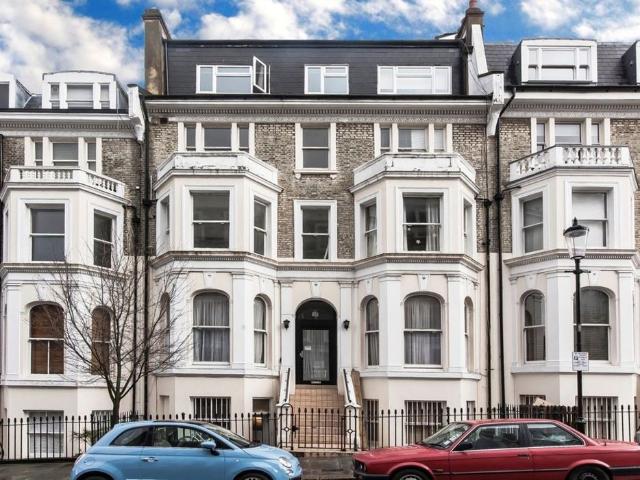 Campden Hill Gardens, W8, London