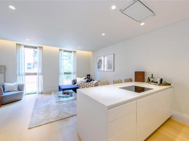 Campden Hill, London, W8 1 bed apartment to rent £5,417 pcm £1,250 pw
