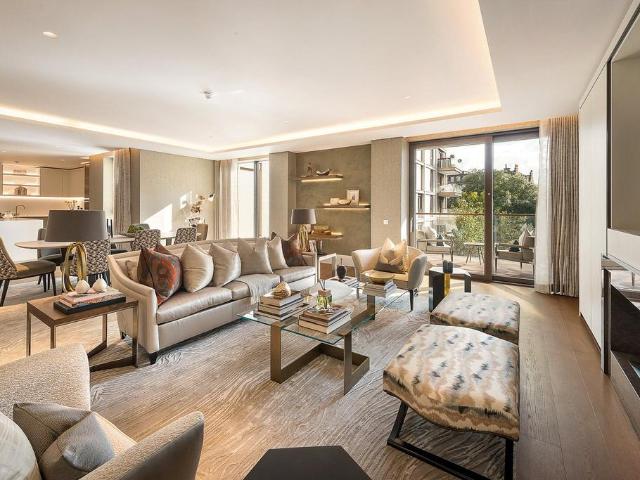 Campden Hill, London, W8 3 bed apartment to rent £28,167 pcm £6,500 pw