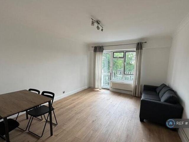 Campden House, London, 3 Bedroom Flat