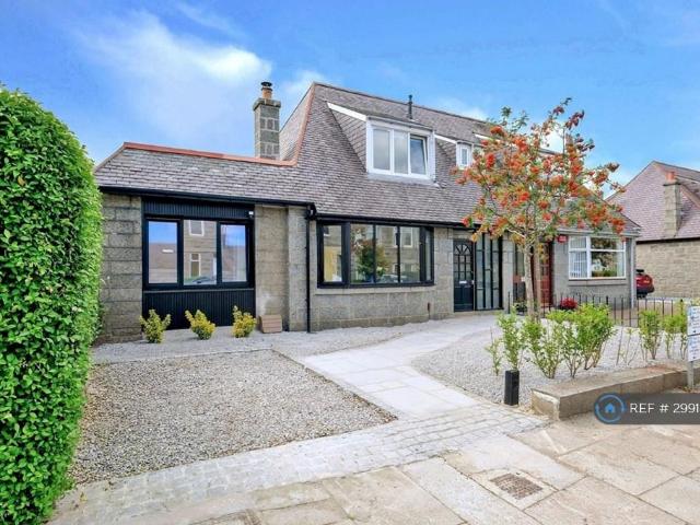 Camperdown Road, Aberdeen, AB15 3 bed semi detached house to rent £1,850 pcm £427 pw