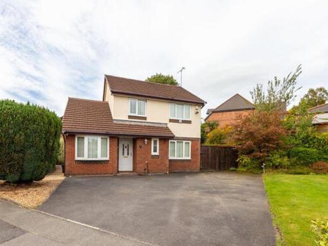 Campion Way, Lowerfold, 3 Bedroom Semi detached