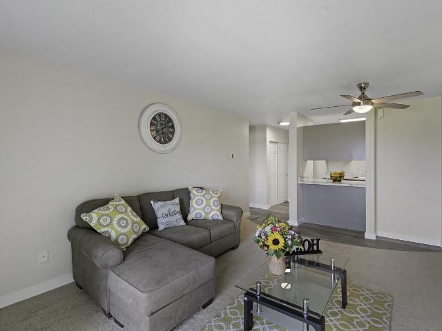 Campo Basso Apartment Homes 1 Bedroom Apartment for Rent at 15923 Highway 99, Lynnwood, WA 98087